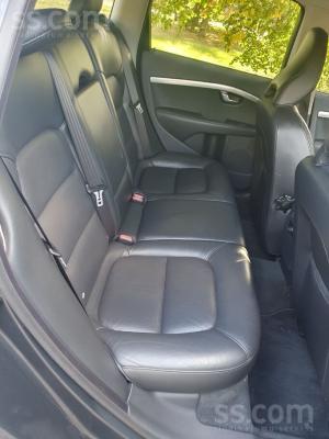 Grey Volvo V70 2010 in Riga, with an engine capacity of 2.40 L and mileage of 350 thousand km for 6000 €, photo 10 on AUTOMOTO.COM.LV