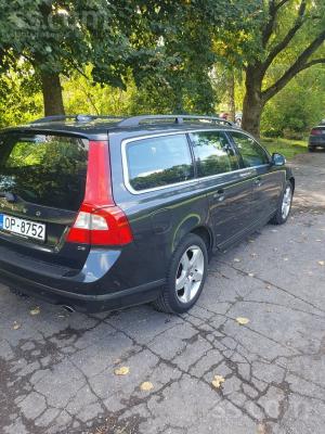 Grey Volvo V70 2010 in Riga, with an engine capacity of 2.40 L and mileage of 350 thousand km for 6000 €, photo 12 on AUTOMOTO.COM.LV