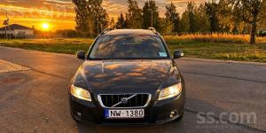 Pelēks Volvo V70 2010 Rīga, ar dzinēja tilpumu 2.40 L un nobraukumu 0 tūkst. km par 3990 €, foto 7 vietnē AUTOMOTO.COM.LV
