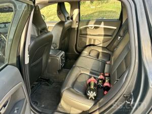 Pelēks Volvo V70 2010 Rīga, ar dzinēja tilpumu 2.40 L un nobraukumu 0 tūkst. km par 3990 €, foto 11 vietnē AUTOMOTO.COM.LV
