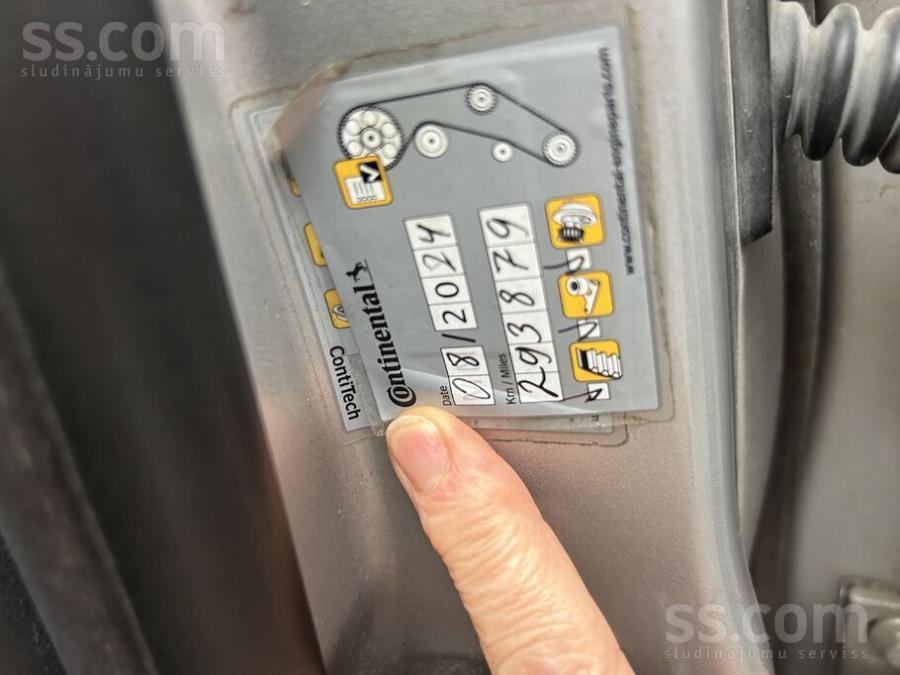 Pelēks Volvo V70 2010 Rīga, ar dzinēja tilpumu 1.90 L un nobraukumu 333 tūkst. km par 4900 €, foto 13 vietnē AUTOMOTO.COM.LV