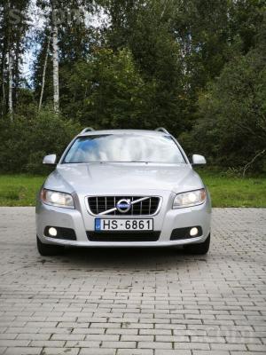 Pelēks Volvo V70 2010 Jelgava, ar dzinēja tilpumu 2.40 L un nobraukumu 421 tūkst. km par 2700 €, foto 3 vietnē AUTOMOTO.COM.LV