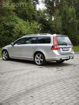 Pelēks Volvo V70 2010 Jelgava, ar dzinēja tilpumu 2.40 L un nobraukumu 421 tūkst. km par 2700 €, foto 8 vietnē AUTOMOTO.COM.LV
