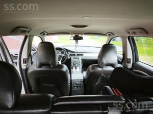 Pelēks Volvo V70 2010 Jelgava, ar dzinēja tilpumu 2.40 L un nobraukumu 421 tūkst. km par 2700 €, foto 14 vietnē AUTOMOTO.COM.LV