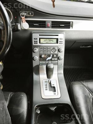 Pelēks Volvo V70 2010 Jelgava, ar dzinēja tilpumu 2.40 L un nobraukumu 421 tūkst. km par 2700 €, foto 17 vietnē AUTOMOTO.COM.LV