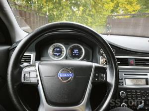 Pelēks Volvo V70 2010 Jelgava, ar dzinēja tilpumu 2.40 L un nobraukumu 421 tūkst. km par 2700 €, foto 18 vietnē AUTOMOTO.COM.LV