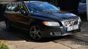 Grey Volvo V70 2010 in Riga, with an engine capacity of 2.40 L and mileage of 276 thousand km for 4400 €, photo  on AUTOMOTO.COM.LV