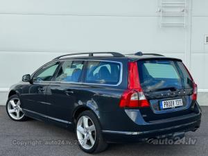 Grey Volvo V70 2010 in Tallinn, with an engine capacity of 2.40 L and mileage of 385 thousand km for 4399 €, photo 5 on AUTOMOTO.COM.LV