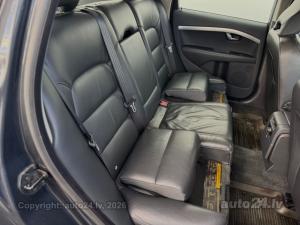 Grey Volvo V70 2010 in Tallinn, with an engine capacity of 2.40 L and mileage of 385 thousand km for 4399 €, photo 13 on AUTOMOTO.COM.LV