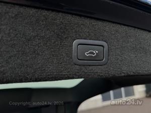 Grey Volvo V70 2010 in Tallinn, with an engine capacity of 2.40 L and mileage of 385 thousand km for 4399 €, photo 16 on AUTOMOTO.COM.LV