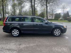 Pelēks Volvo V70 2011 Rēzekne, ar dzinēja tilpumu 1.60 L un nobraukumu 0 tūkst. km par 2700 €, foto 4 vietnē AUTOMOTO.COM.LV
