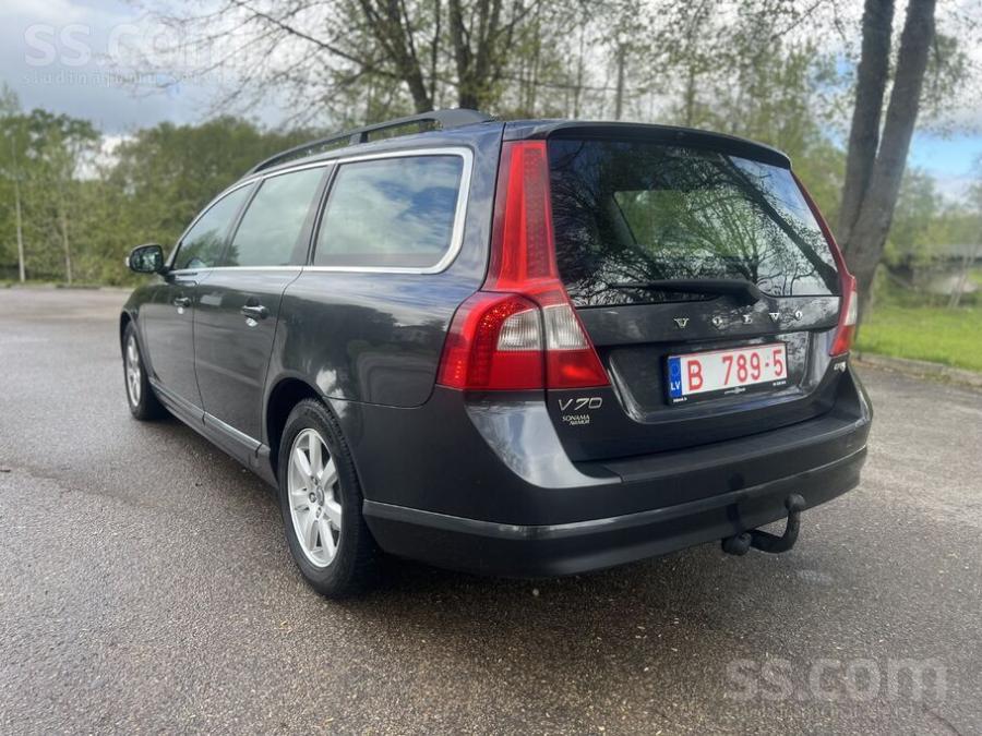 Pelēks Volvo V70 2011 Rēzekne, ar dzinēja tilpumu 1.60 L un nobraukumu 0 tūkst. km par 2700 €, foto 6 vietnē AUTOMOTO.COM.LV