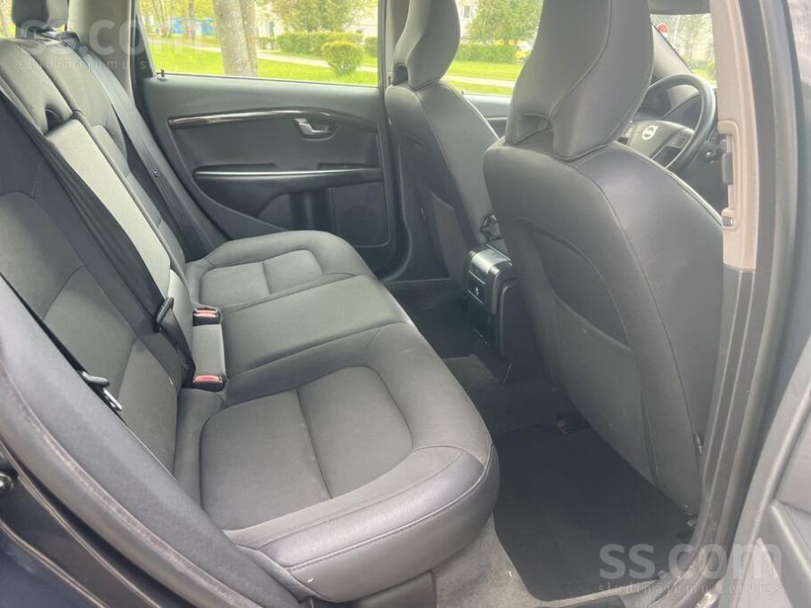 Pelēks Volvo V70 2011 Rēzekne, ar dzinēja tilpumu 1.60 L un nobraukumu 0 tūkst. km par 2700 €, foto 10 vietnē AUTOMOTO.COM.LV