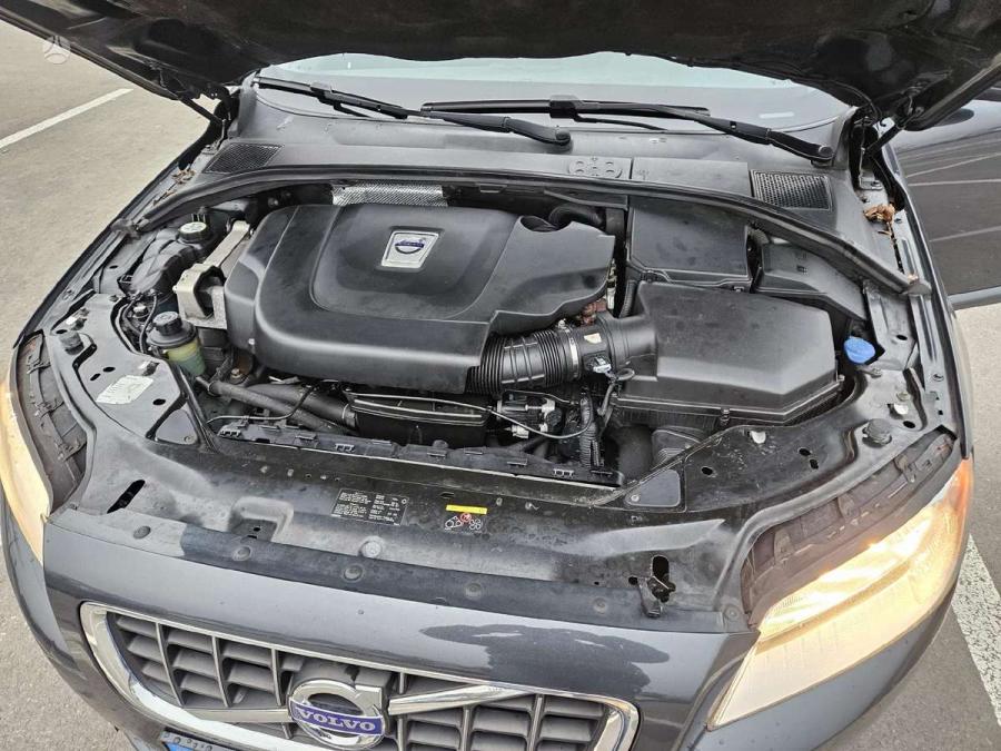 Grey Volvo V70 2011 in Kaunas, with an engine capacity of 2.40 L and mileage of 291 thousand km for 4750 €, photo 21 on AUTOMOTO.COM.LV