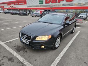 Pelēks Volvo V70 2011 Kauņa, ar dzinēja tilpumu 2.00 L un nobraukumu 291 tūkst. km par 4750 €, foto  vietnē AUTOMOTO.COM.LV