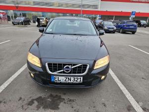Pelēks Volvo V70 2011 Kauņa, ar dzinēja tilpumu 1.98 L un nobraukumu 290 tūkst. km par 4750 €, foto 2 vietnē AUTOMOTO.COM.LV