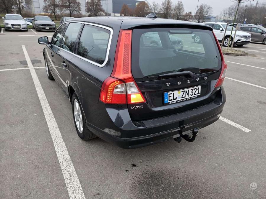Pelēks Volvo V70 2011 Kauņa, ar dzinēja tilpumu 1.98 L un nobraukumu 290 tūkst. km par 4750 €, foto 5 vietnē AUTOMOTO.COM.LV