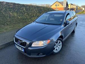 Grey Volvo V70 2011 in Kaunas, with an engine capacity of 1.60 L and mileage of 248 thousand km for 4690 €, photo  on AUTOMOTO.COM.LV