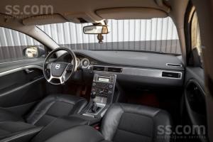 Pelēks Volvo V70 2011 Talsi, ar dzinēja tilpumu 2.00 L un nobraukumu 307 tūkst. km par 4990 €, foto 8 vietnē AUTOMOTO.COM.LV