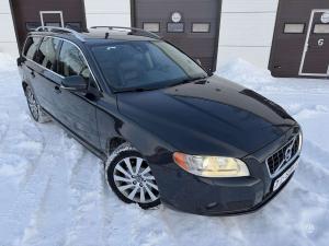 Pelēks Volvo V70 2011 Utena, ar dzinēja tilpumu 1.98 L un nobraukumu 334 tūkst. km par 5950 €, foto 2 vietnē AUTOMOTO.COM.LV