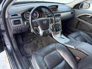 Pelēks Volvo V70 2011 Utena, ar dzinēja tilpumu 1.98 L un nobraukumu 334 tūkst. km par 5950 €, foto 12 vietnē AUTOMOTO.COM.LV