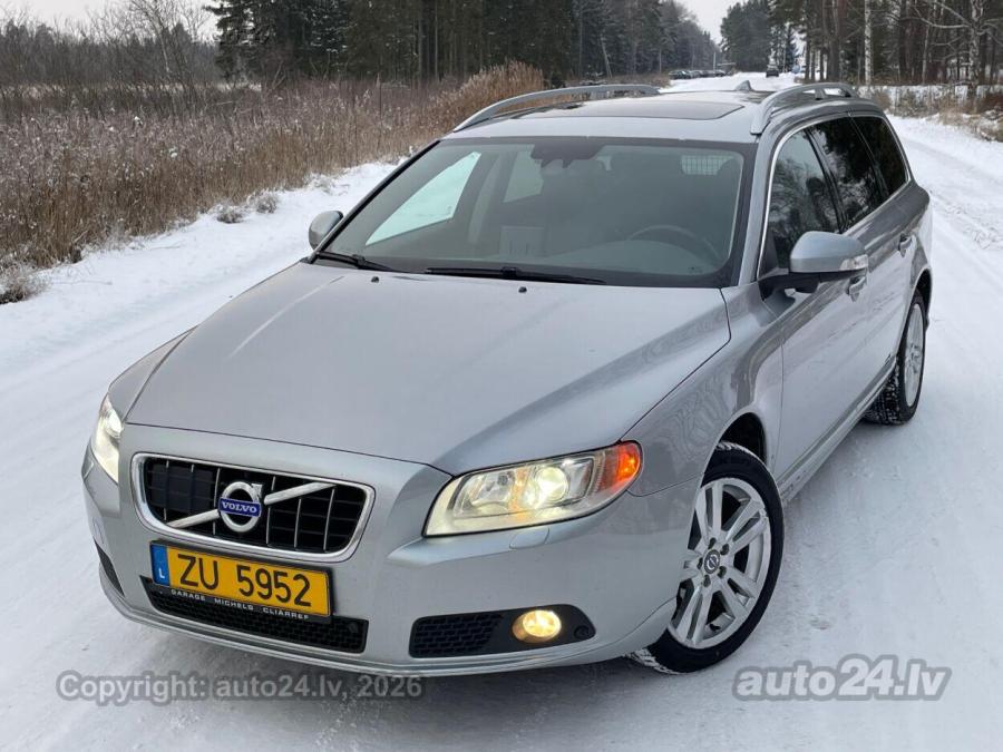 Grey Volvo V70 2011 in Tartu, with an engine capacity of 2.40 L and mileage of 296 thousand km for 5990 €, photo 3 on AUTOMOTO.COM.LV