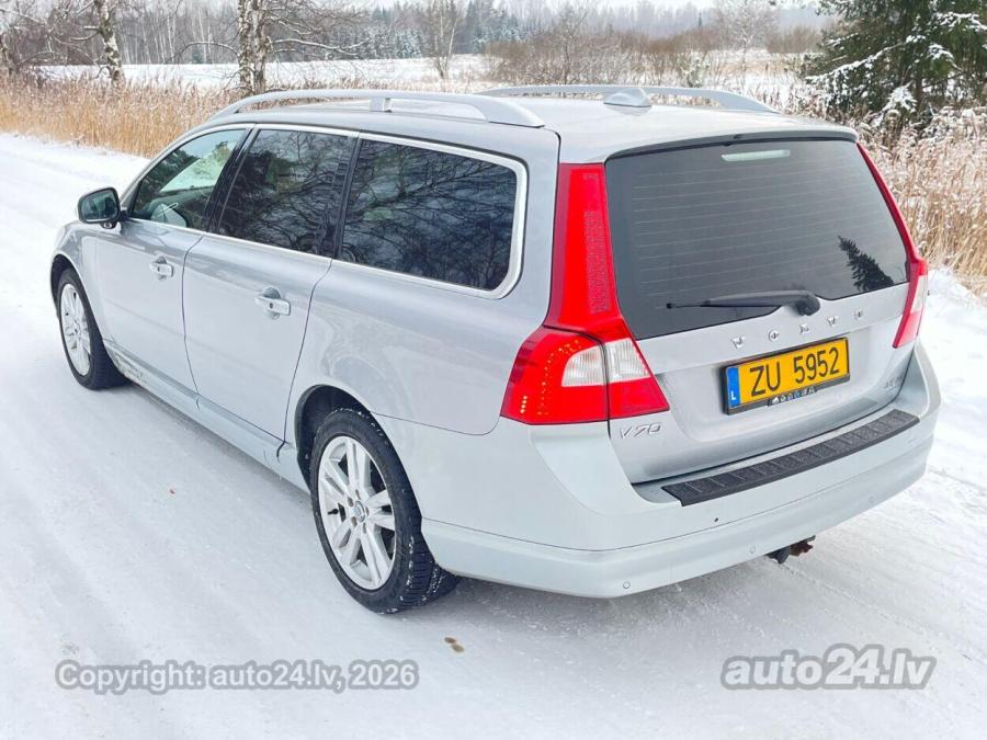 Grey Volvo V70 2011 in Tartu, with an engine capacity of 2.40 L and mileage of 296 thousand km for 5990 €, photo 22 on AUTOMOTO.COM.LV