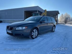 Pelēks Volvo V70 2011 Tallina, ar dzinēja tilpumu 2.00 L un nobraukumu 0 tūkst. km par 4600 €, foto 2 vietnē AUTOMOTO.COM.LV