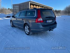 Pelēks Volvo V70 2011 Tallina, ar dzinēja tilpumu 2.00 L un nobraukumu 0 tūkst. km par 4600 €, foto 4 vietnē AUTOMOTO.COM.LV