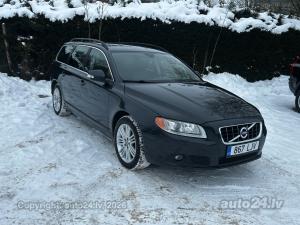 Pelēks Volvo V70 2011 Paide, ar dzinēja tilpumu 2.00 L un nobraukumu 263 tūkst. km par 7690 €, foto 4 vietnē AUTOMOTO.COM.LV