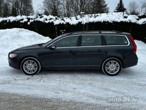 Pelēks Volvo V70 2011 Paide, ar dzinēja tilpumu 2.00 L un nobraukumu 263 tūkst. km par 7690 €, foto 8 vietnē AUTOMOTO.COM.LV