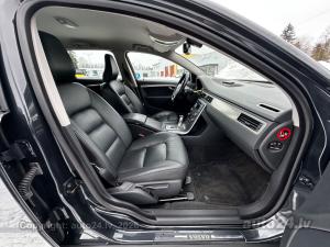 Pelēks Volvo V70 2011 Paide, ar dzinēja tilpumu 2.00 L un nobraukumu 263 tūkst. km par 7690 €, foto 12 vietnē AUTOMOTO.COM.LV