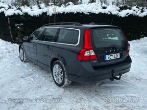 Pelēks Volvo V70 2011 Paide, ar dzinēja tilpumu 2.00 L un nobraukumu 263 tūkst. km par 7690 €, foto 5 vietnē AUTOMOTO.COM.LV