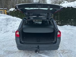 Pelēks Volvo V70 2011 Paide, ar dzinēja tilpumu 2.00 L un nobraukumu 263 tūkst. km par 7690 €, foto 19 vietnē AUTOMOTO.COM.LV