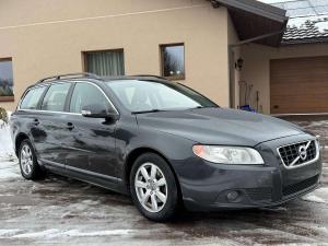Grey Volvo V70 2011 in Utena, with an engine capacity of 1.56 L and mileage of 265 thousand km for 3950 €, photo 3 on AUTOMOTO.COM.LV