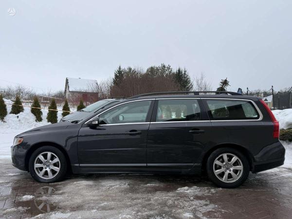 Grey Volvo V70 2011 in Utena, with an engine capacity of 1.56 L and mileage of 265 thousand km for 3950 €, photo 6 on AUTOMOTO.COM.LV