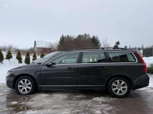 Grey Volvo V70 2011 in Utena, with an engine capacity of 1.56 L and mileage of 265 thousand km for 3950 €, photo 6 on AUTOMOTO.COM.LV