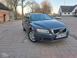 Grey Volvo V70 2011 in Vilnius, with an engine capacity of 2.40 L and mileage of 383 thousand km for 5500 €, photo 5 on AUTOMOTO.COM.LV