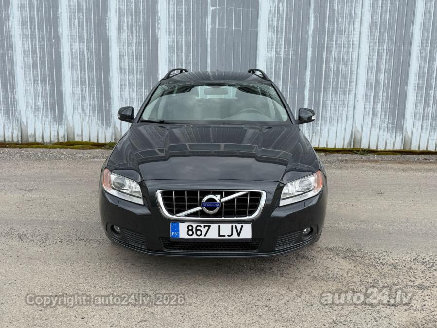 Pelēks Volvo V70 2011 Paide, ar dzinēja tilpumu 2.00 L un nobraukumu 263 tūkst. km par 7690 €, foto 4 vietnē AUTOMOTO.COM.LV
