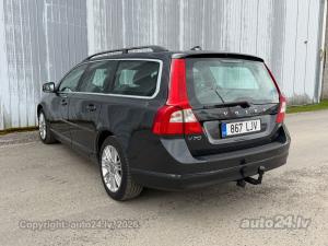 Pelēks Volvo V70 2011 Paide, ar dzinēja tilpumu 2.00 L un nobraukumu 263 tūkst. km par 7690 €, foto 6 vietnē AUTOMOTO.COM.LV