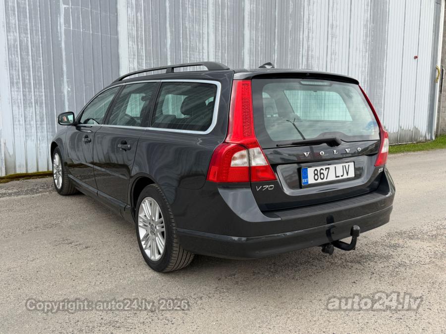 Pelēks Volvo V70 2011 Paide, ar dzinēja tilpumu 2.00 L un nobraukumu 263 tūkst. km par 7690 €, foto 6 vietnē AUTOMOTO.COM.LV
