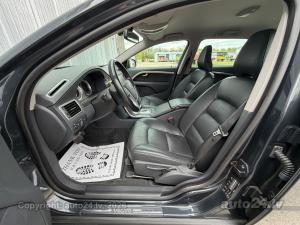 Pelēks Volvo V70 2011 Paide, ar dzinēja tilpumu 2.00 L un nobraukumu 263 tūkst. km par 7690 €, foto 17 vietnē AUTOMOTO.COM.LV