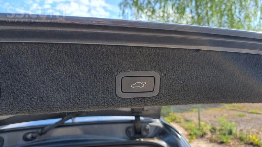 Grey Volvo V70 2011 in Riga, with an engine capacity of 2.00 L and mileage of 364 thousand km for 4450 €, photo 13 on AUTOMOTO.COM.LV