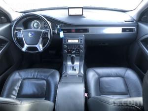 Pelēks Volvo V70 2011 Valmiera, ar dzinēja tilpumu 2.40 L un nobraukumu 297 tūkst. km par 4490 €, foto 7 vietnē AUTOMOTO.COM.LV