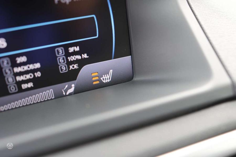 Pelēks Volvo V70 2011 Alīta, ar dzinēja tilpumu 2.00 L un nobraukumu 299 tūkst. km par 5100 €, foto 17 vietnē AUTOMOTO.COM.LV