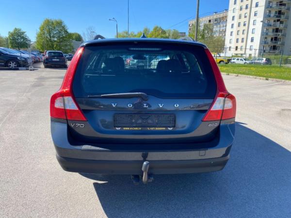 Pelēks Volvo V70 2011 Rīga, ar dzinēja tilpumu 2.00 L un nobraukumu 315 tūkst. km par 5950 €, foto 8 vietnē AUTOMOTO.COM.LV