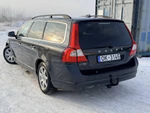 Grey Volvo V70 2011 in Riga, with an engine capacity of 2.00 L and mileage of 334 thousand km for 6995 €, photo 3 on AUTOMOTO.COM.LV