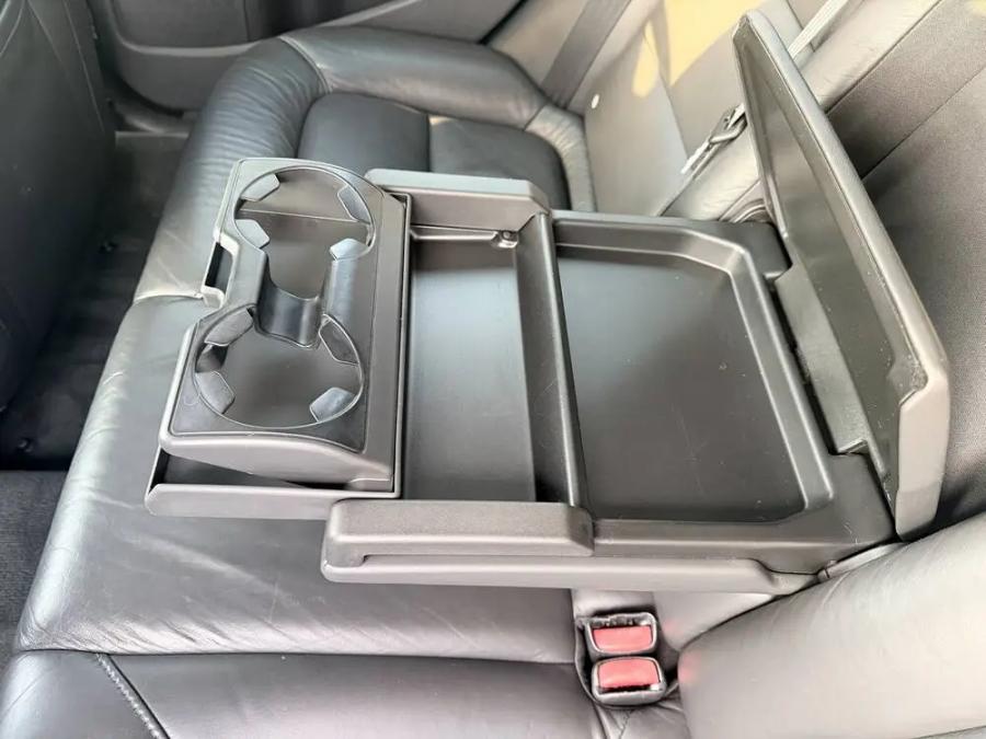 Grey Volvo V70 2011 in Riga, with an engine capacity of 2.00 L and mileage of 334 thousand km for 6995 €, photo 10 on AUTOMOTO.COM.LV
