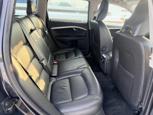 Grey Volvo V70 2011 in Riga, with an engine capacity of 2.00 L and mileage of 334 thousand km for 6995 €, photo 14 on AUTOMOTO.COM.LV