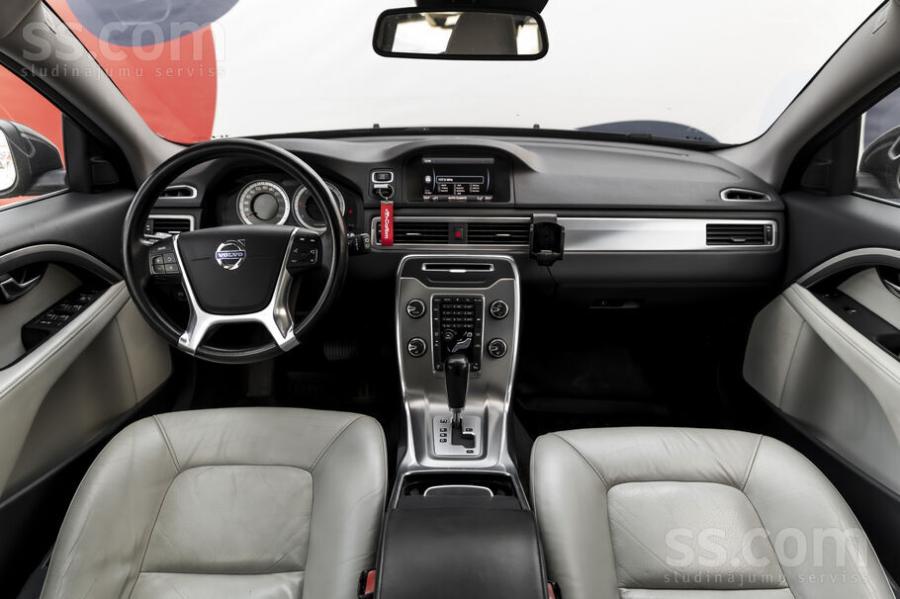 Pelēks Volvo V70 2011 Rīga, ar dzinēja tilpumu 2.00 L un nobraukumu 287 tūkst. km par 7990 €, foto 8 vietnē AUTOMOTO.COM.LV
